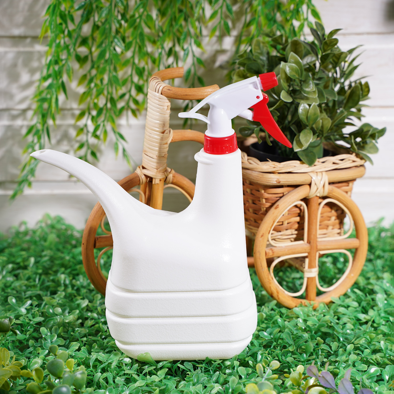 Опрыскиватель с лейкой, 1,3 л, в ассортименте - купить в интернет ...